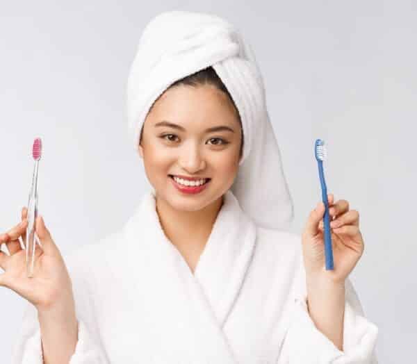 Benarkah Gigi Putih Lebih Sehat? - Orange Dental